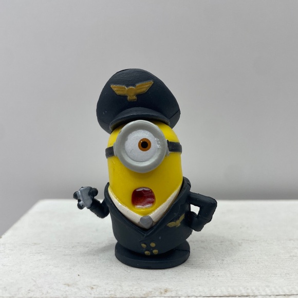 Toys | Despicable Me Minions Mini Figures Ucs Llc Pilot Flight ...